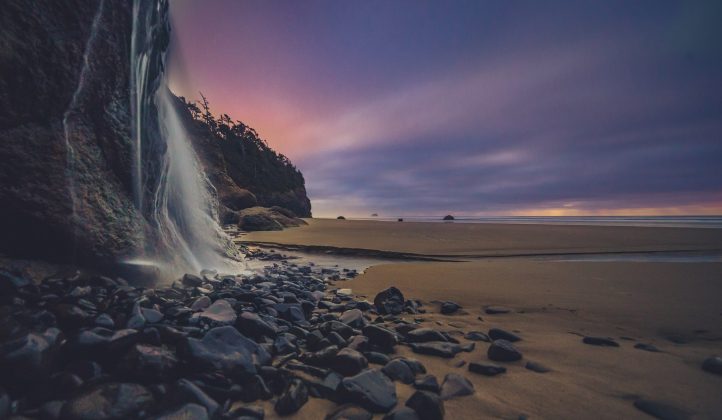 This Little Oregon Beach Features Amazing History And A Beautiful ...