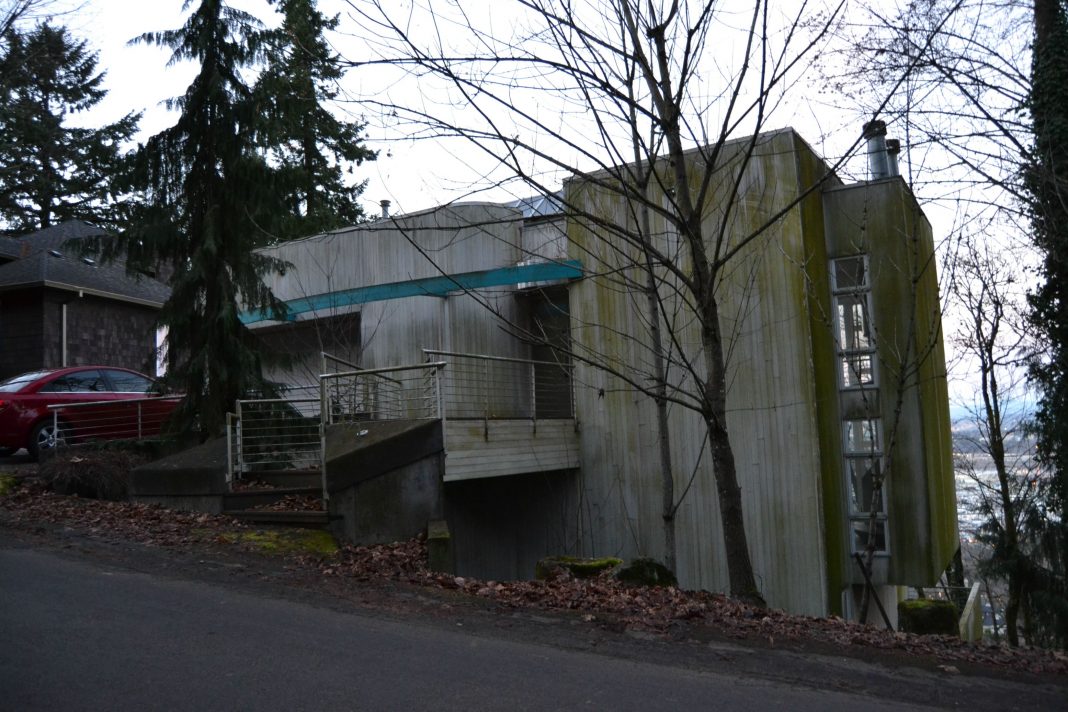 24 Abandoned Places in Oregon That Are Downright Awesome