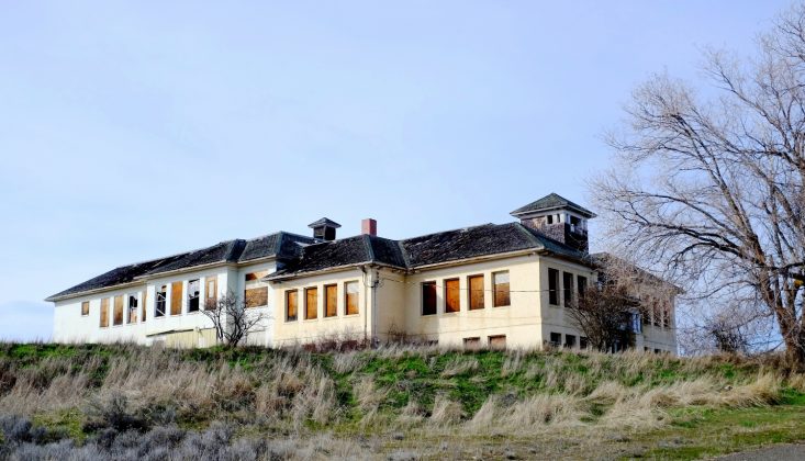 26 Old Abandoned Buildings in Oregon That'll Amaze You