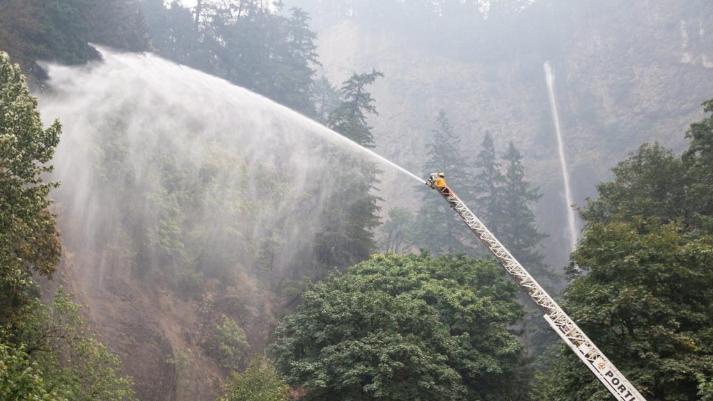 Aftermath Photos of Multnomah Falls Fire in Columbia River Gorge