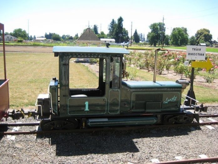 Boo! The Fall Pumpkin Patch Train Ride in Oregon You Must Do