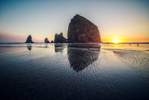 The 16 Best Oregon Beaches to Dip Your Toes in The Sand 2025