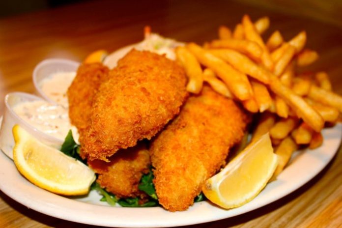 This Classic Oregon Drive-In is Known For Their Famous 18oz Burger