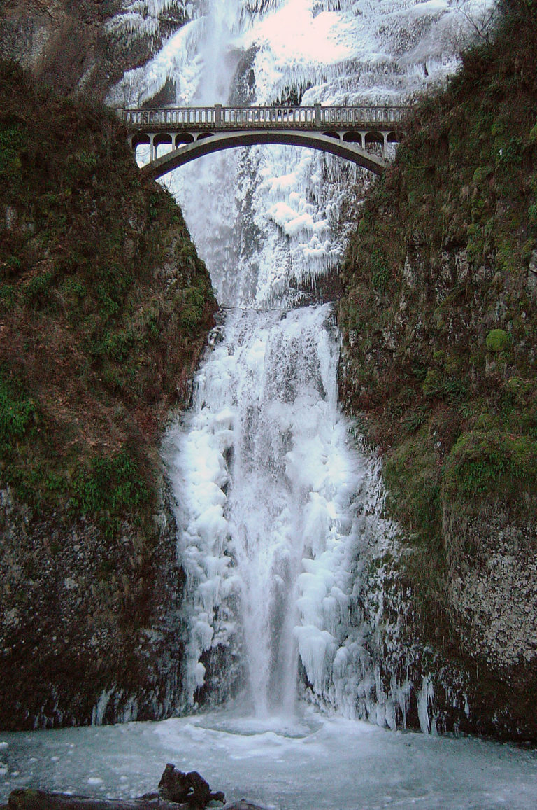 10 Unique Photos That Show Oregon Frozen Over