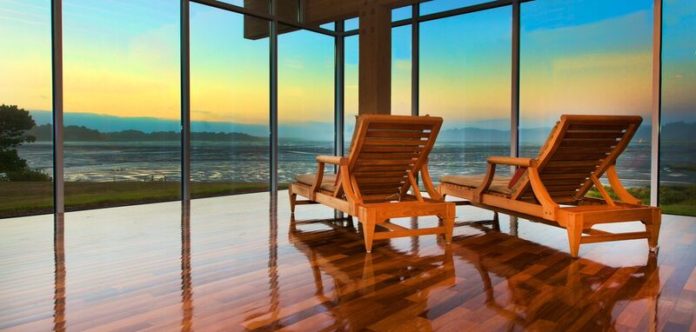 Get Away To This Legendary Oregon Coast Retreat For Spring Break