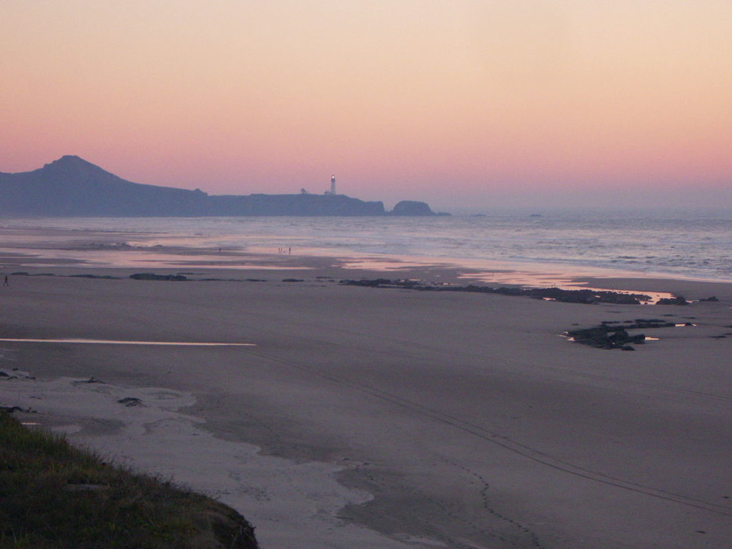 Here Are 12 Serene Places To Find Sea Glass On The Oregon Coast