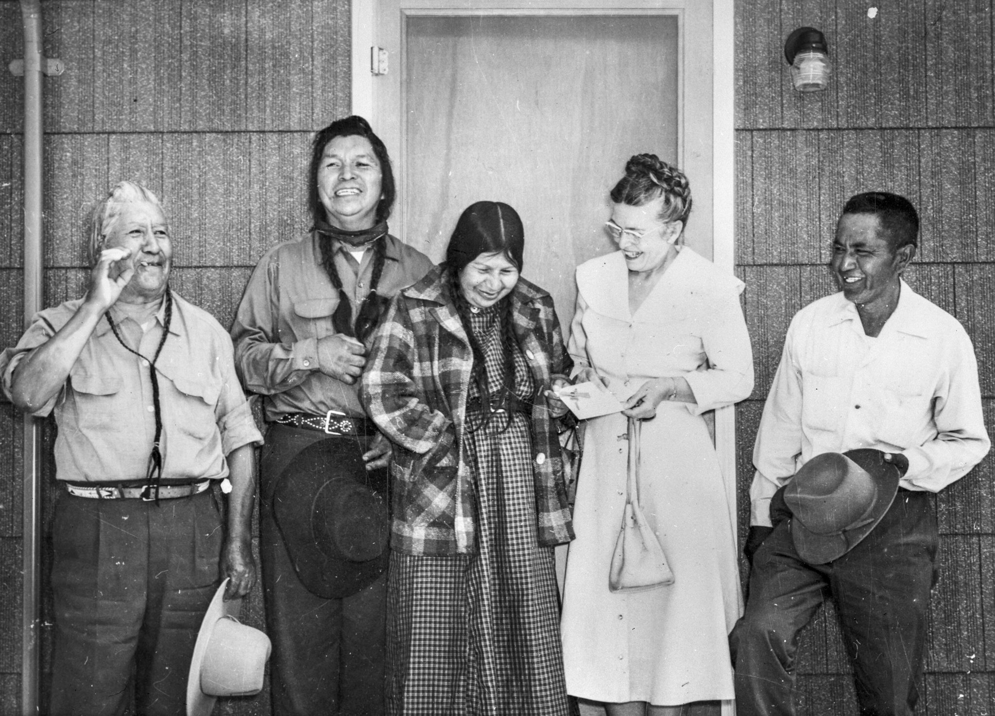 16 Stunning Historical Photographs of Oregon's First Nations
