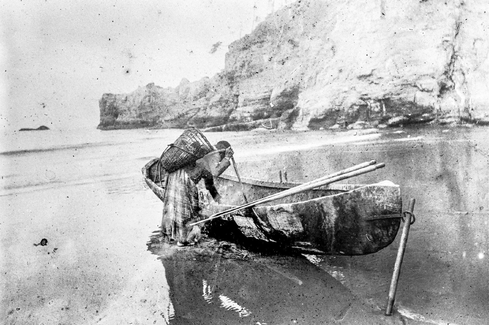 16 Stunning Historical Photographs of Oregon's First Nations