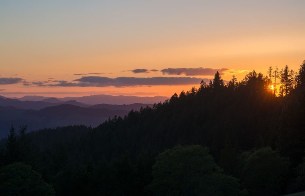 This Gorgeous Lookout Tower Is One Of Oregon's Most Popular Places To
