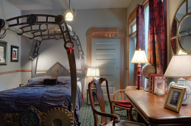 12 Unique Places to Stay for Fun Themed Oregon Lodging