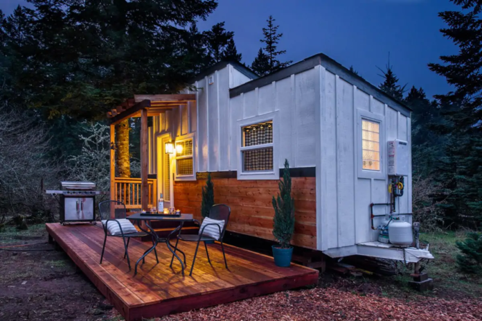 12 Unique Places to Stay for Fun Themed Oregon Lodging