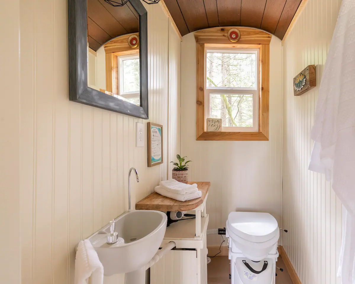 Stay For Five Nights At This Pacific Northwest Cabin In Old Growth Forest