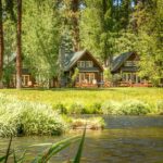 These Luxury Cabins On The Metolius River Are Perfect For A Weekend Getaway