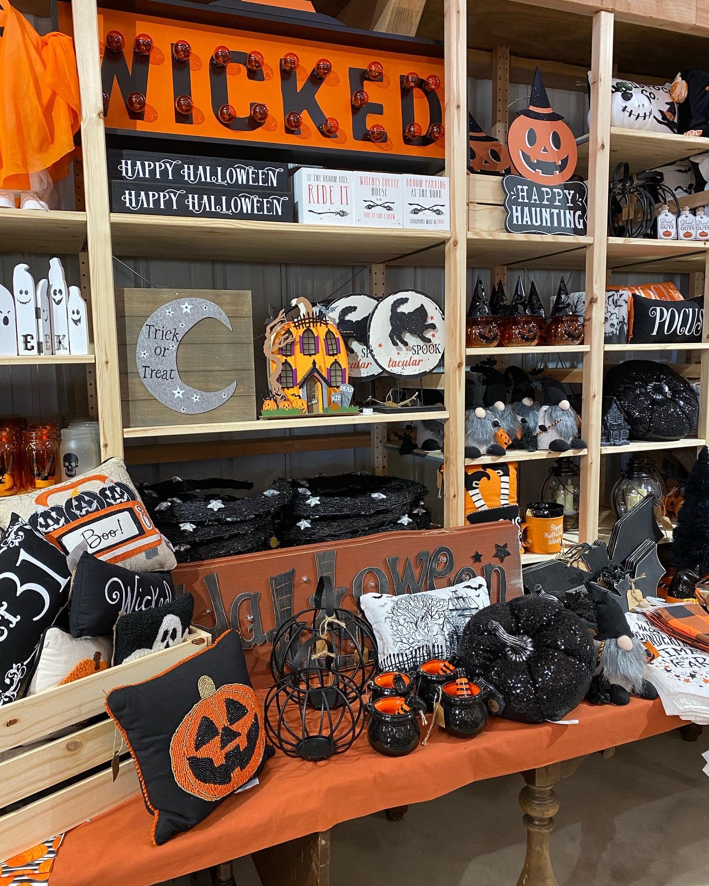This Adorable Fall Store And Pumpkin Patch In Wilsonville Is Now Open
