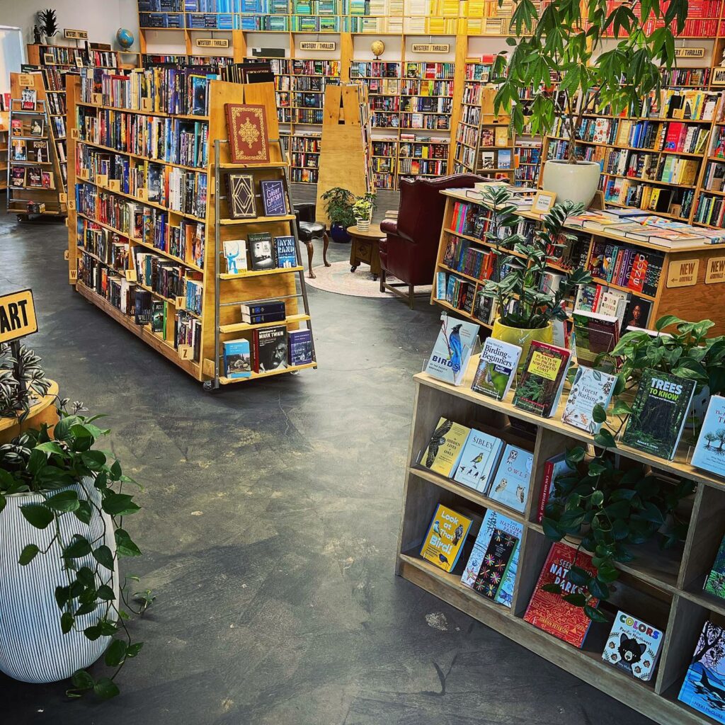 The Largest Bookstore In Central Oregon Is Every Book Nerd’s Paradise