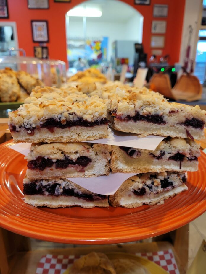 The 41 Best Oregon Mom & Pop Restaurants to Eat At in 2024