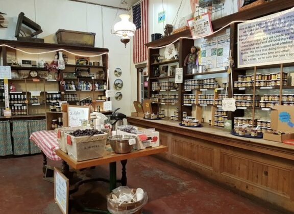 An Old-Time General Store Has One Of Oregon's Best Bakeries