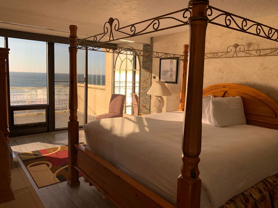 You'll Love The Inn At Spanish Head, The Only Resort On The Beach In Oregon