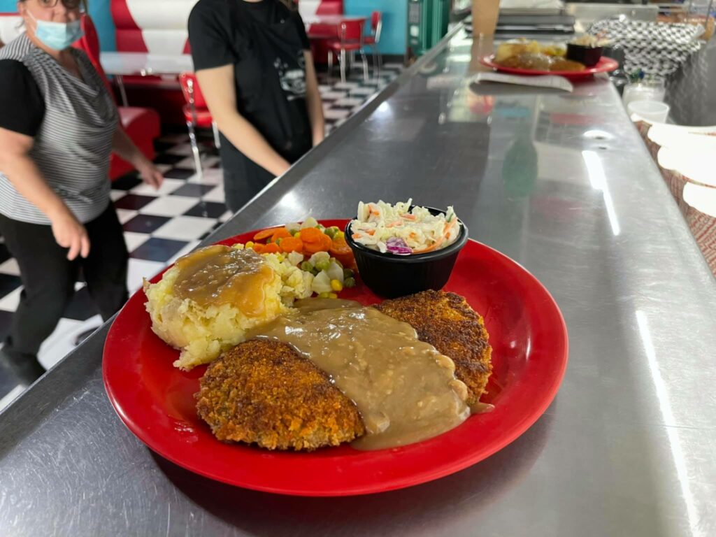 Revisit The Glory Days At This 50s Themed Diner In Oregon