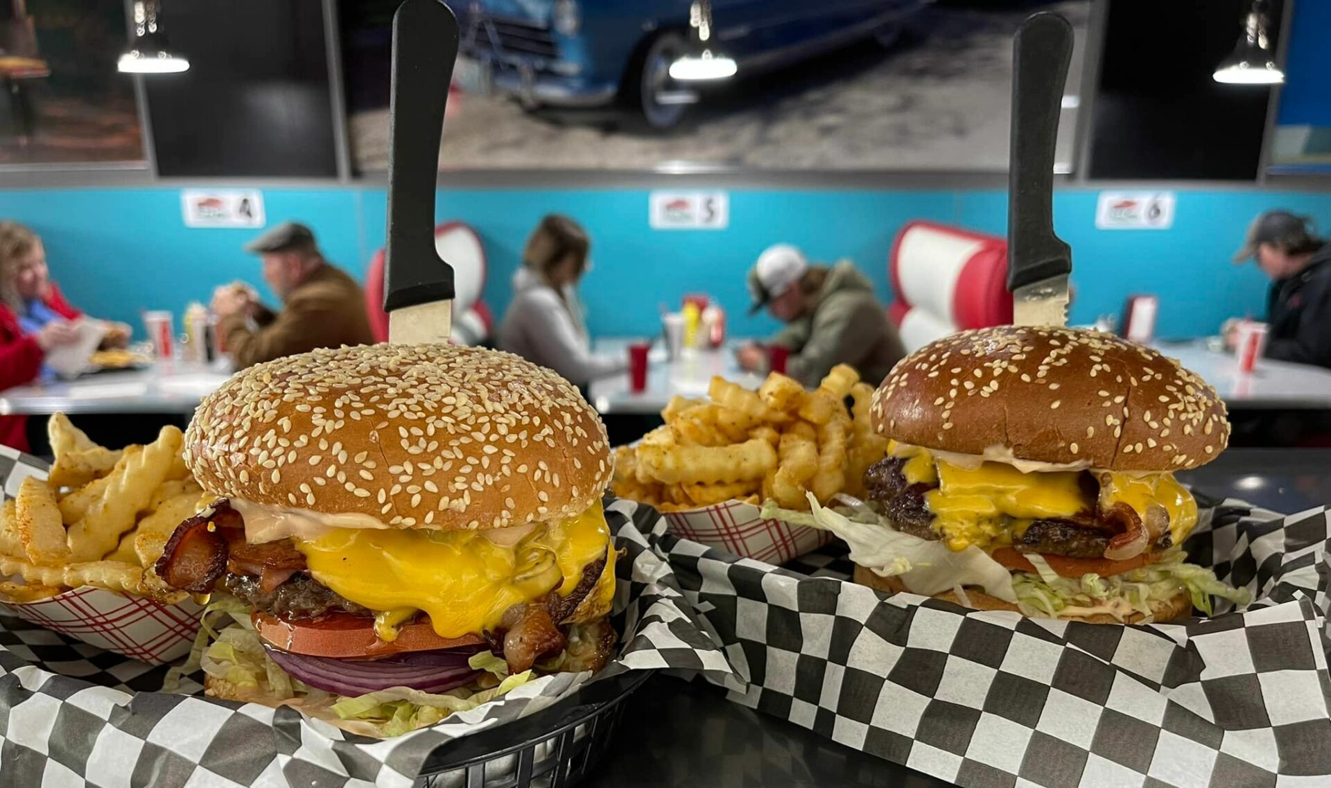 Revisit The Glory Days At This 50s Themed Diner In Oregon
