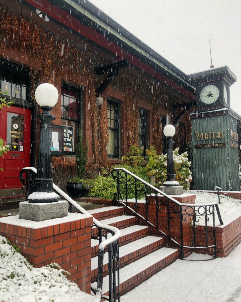 You'll Love The Superb Food At Porters Restaurant in Meford, Oregon