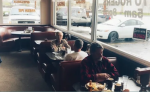 The Cozy Small Town Oregon Restaurant That's Been Winning Over Locals ...