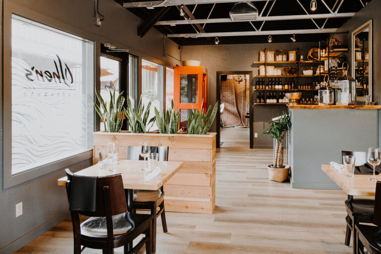 Oshen's Chophouse: Making Waves in Lincoln City, Oregon