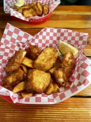 This Oregon Seafood Haven Serves Fresh Food Straight From The Boat