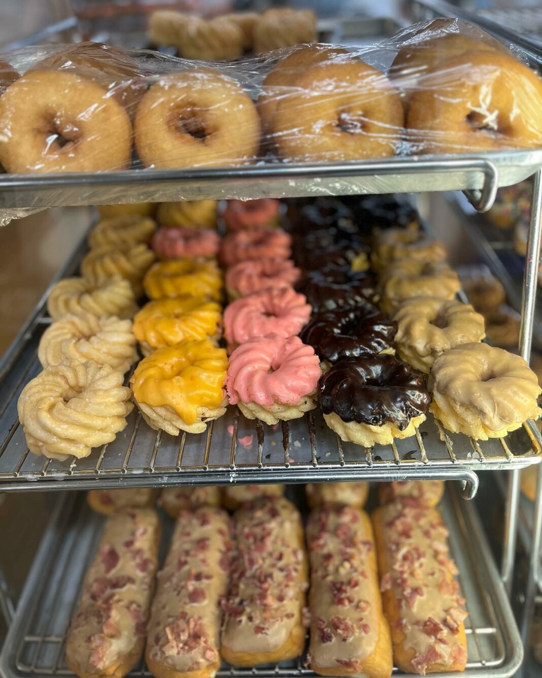 The Oregon Donut Shop That’s Been Going Strong For 33 Years