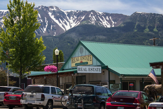 Explore Joseph, Oregon: The 13th Most Beautiful Small Town in the US