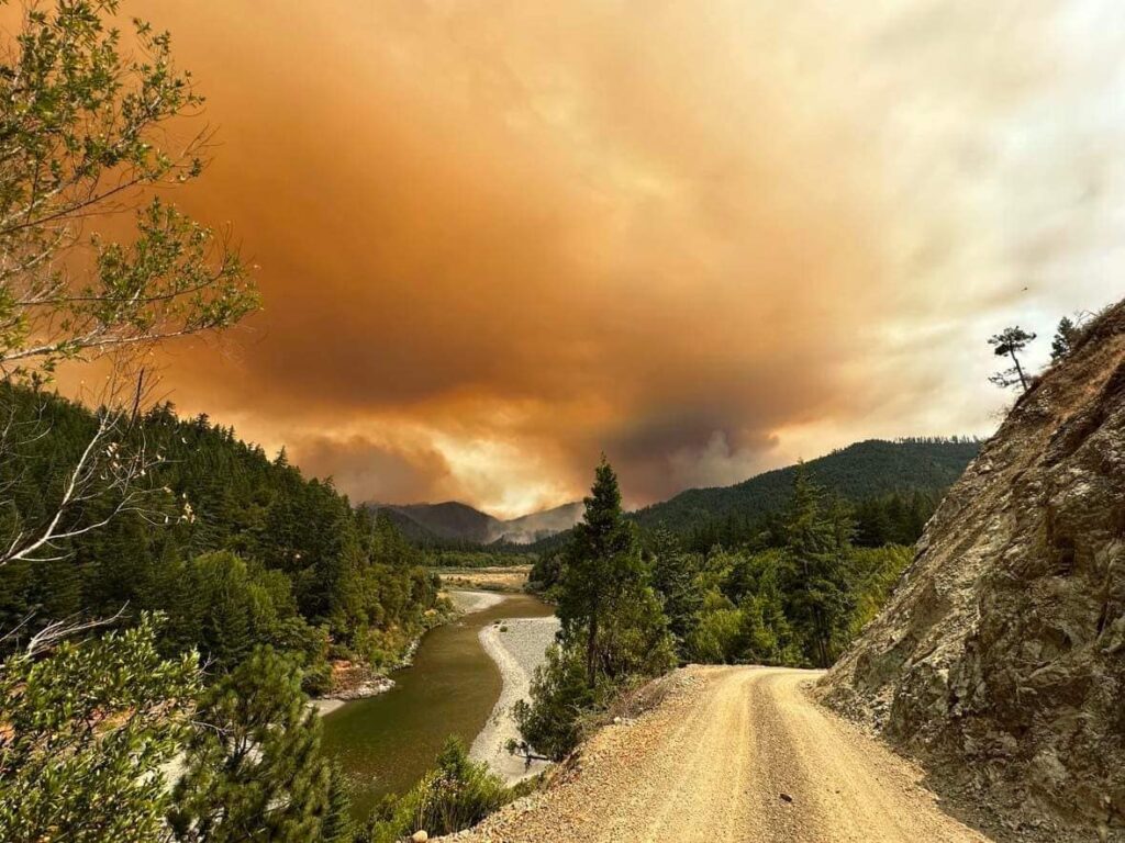 Flat Fire Escalates to Over 8,000 Acres, Puts Small Oregon Community at