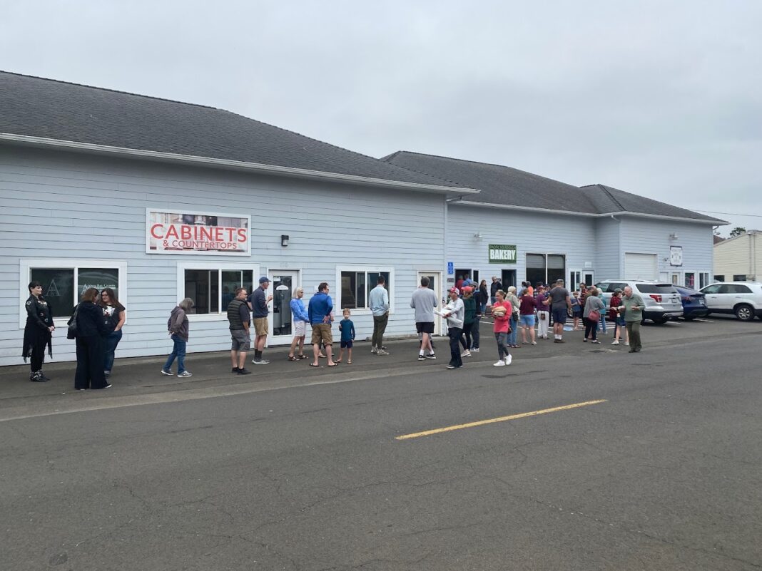 The Oregon Coast Bakery Where Folks Line Up for Delectable Pastries