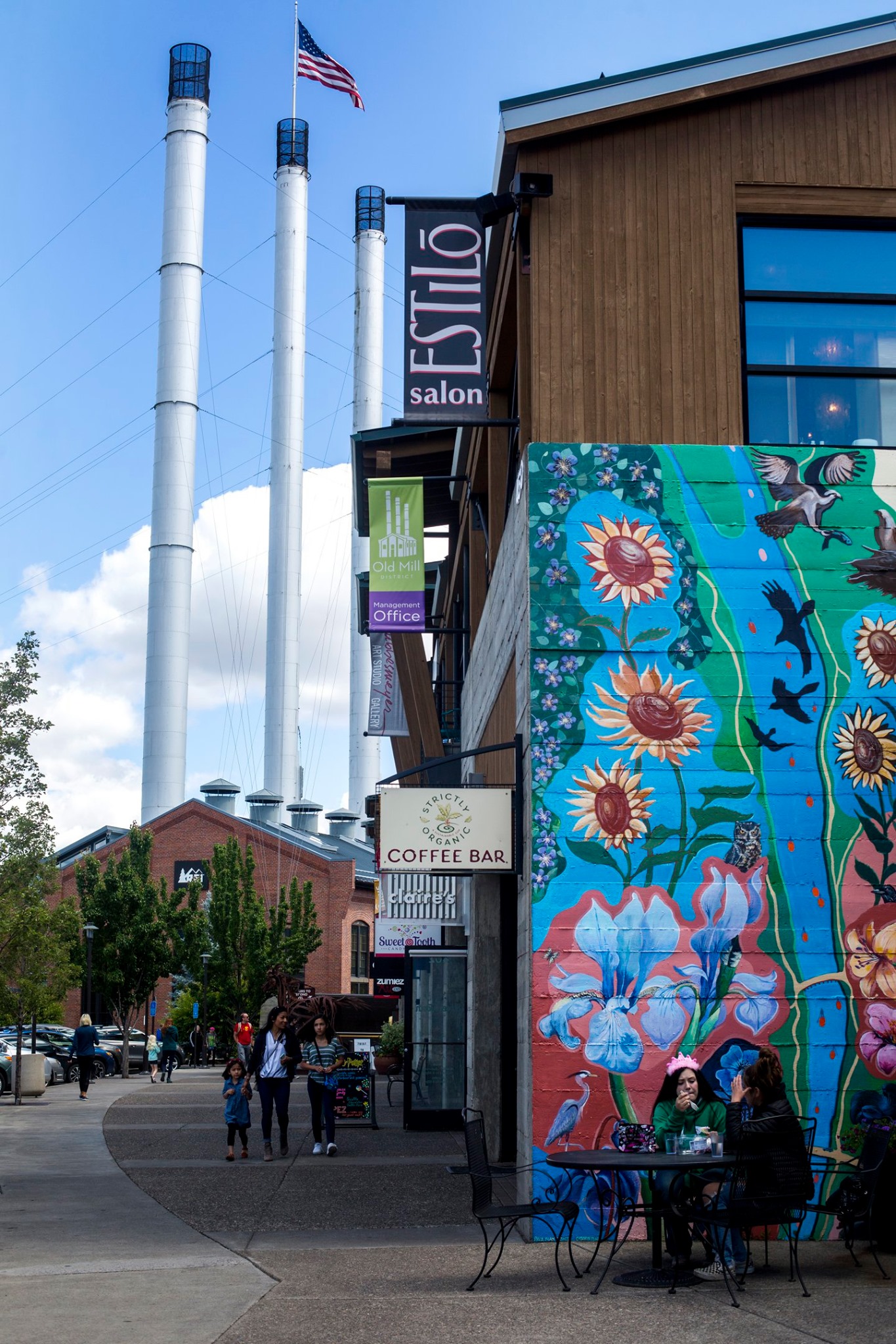 The Old Mill District in Bend (A Helpful Guide to Restaurants and More)