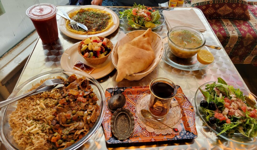 A Popular Eatery With Hearty Portions, The Family Cafe In Oregon Is A