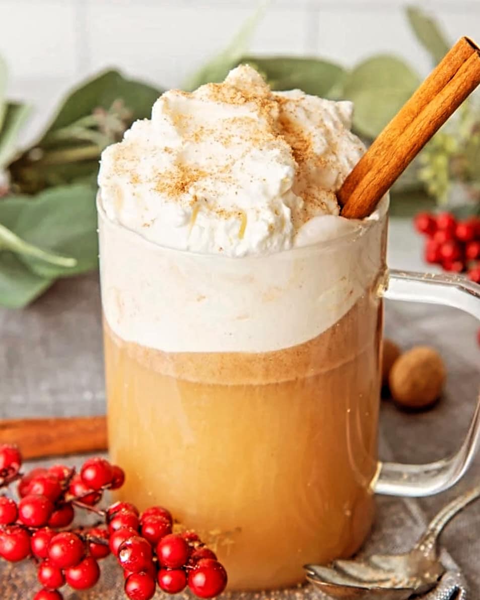 For Over 70 Years, This Walk-Up Frozen Custard Stand Has Been A Local