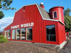 The Oregon Donut Shop That's Been Serving Up Irresistible Treats Since