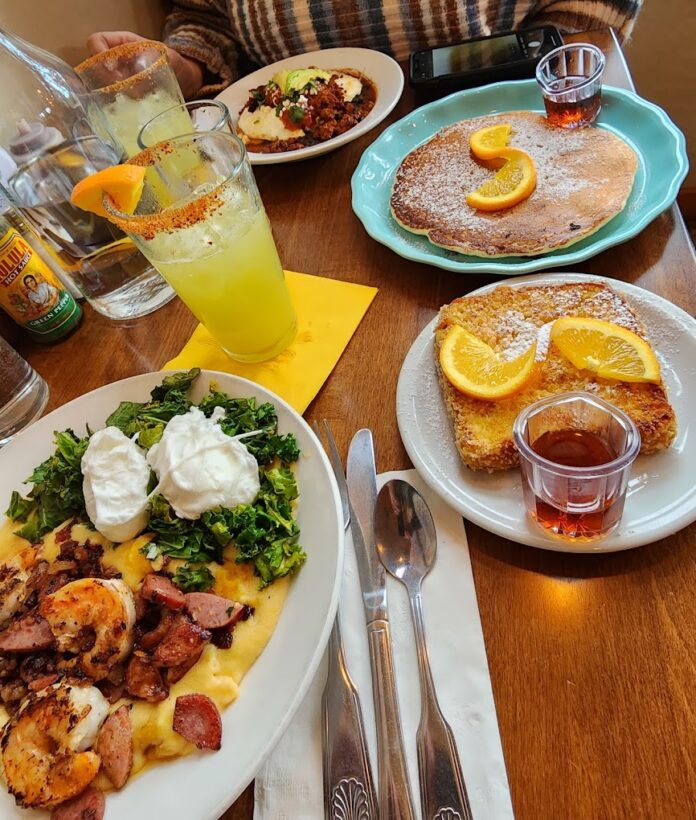 20 Iconic Oregon Coast Restaurants To Indulge In 2024