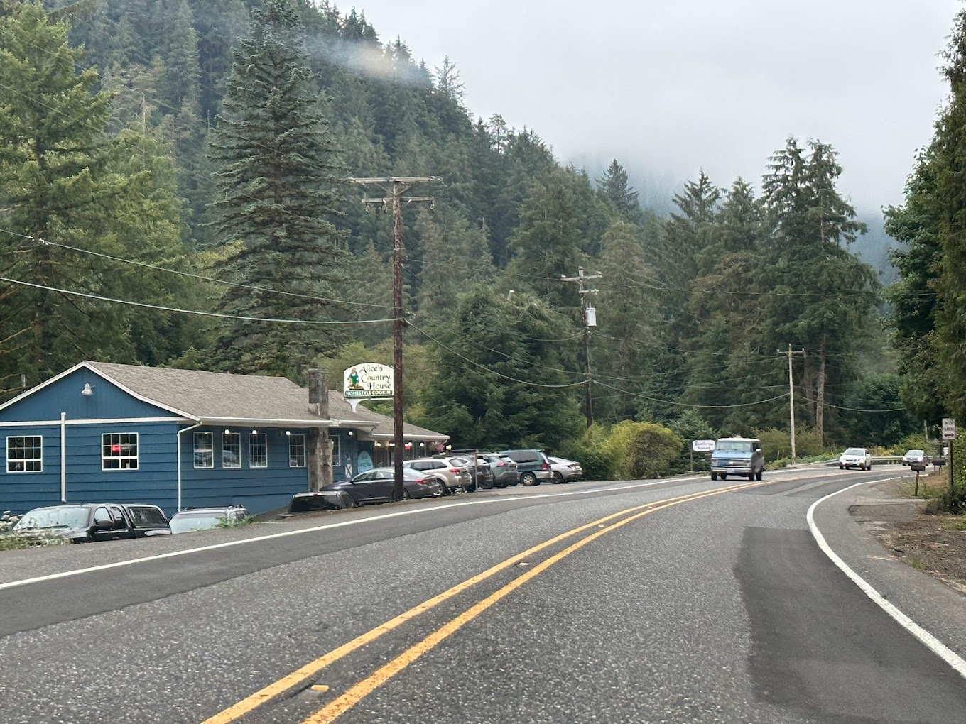 This Iconic Spot In Oregon Brings A Taste Of Home To Every Dish For Over 40