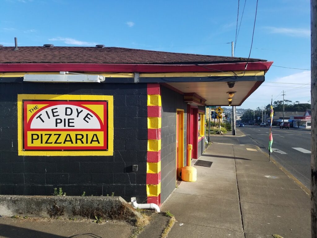Find Hippie Vibes and Perfect Pies at Tie Die Pizzaria in Lincoln City