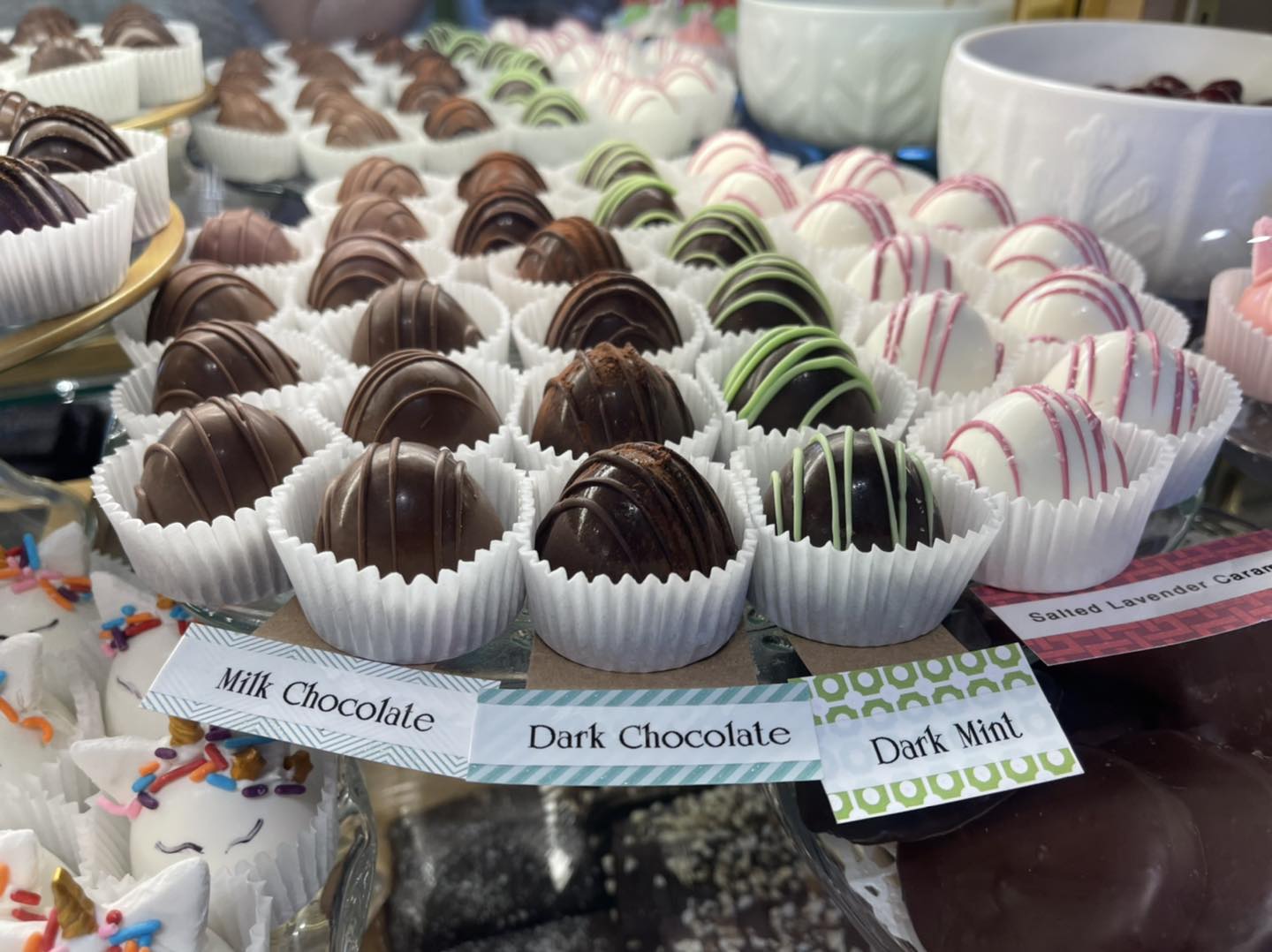 Get Your Sugar Fix at Manzanita Sweets in the Sweetest Oregon Beach Town
