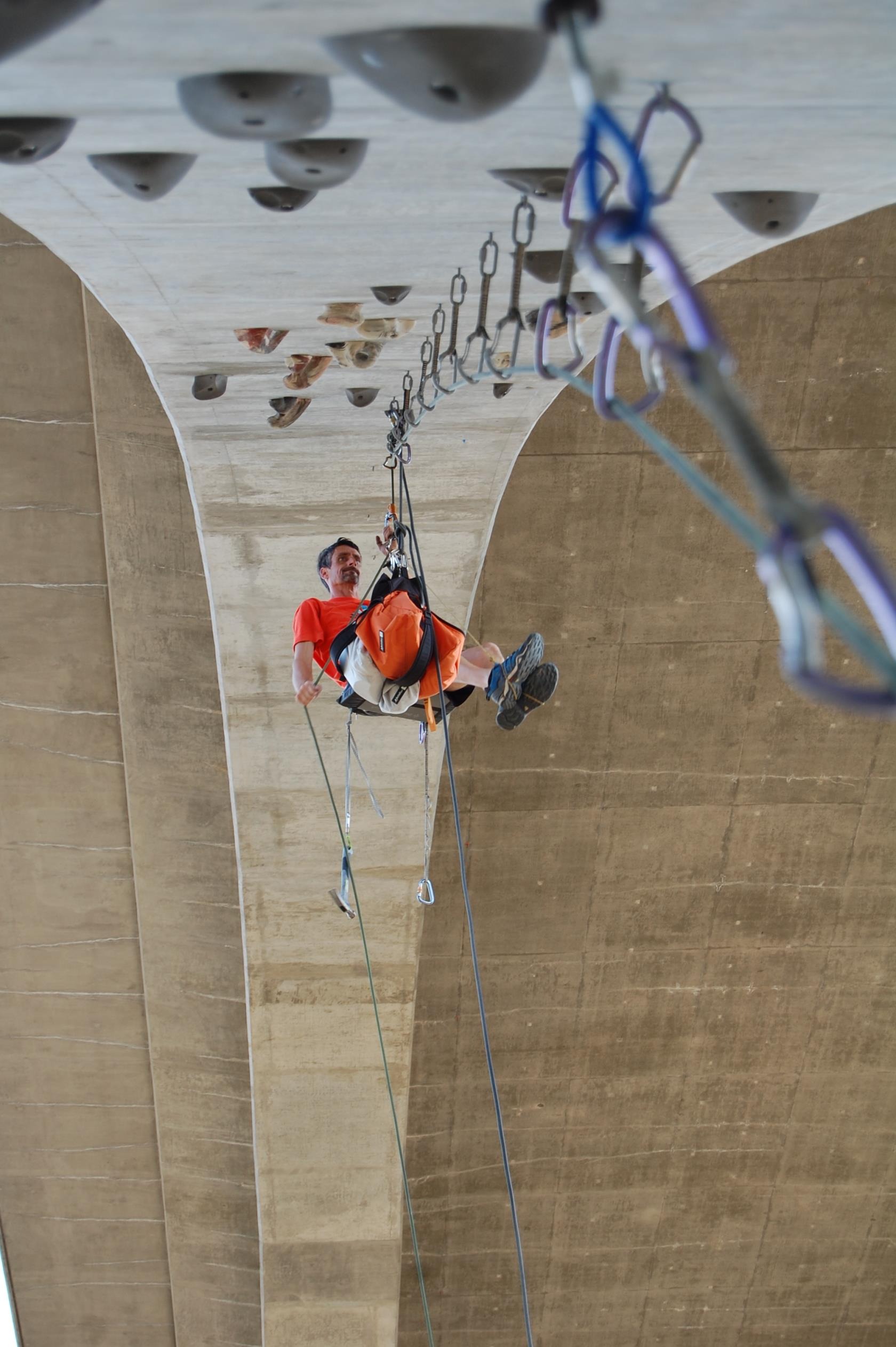This Bridge in Oregon is the Unlikely Location for a Popular Climbing Route