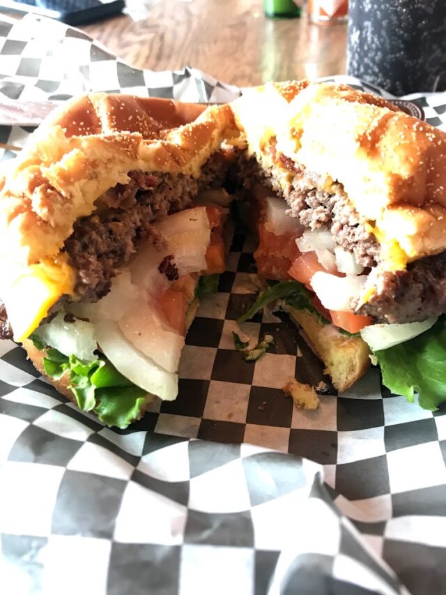 The Logger Restaurant: An Oregon Coast Burger And Breakfast Gem That'll ...