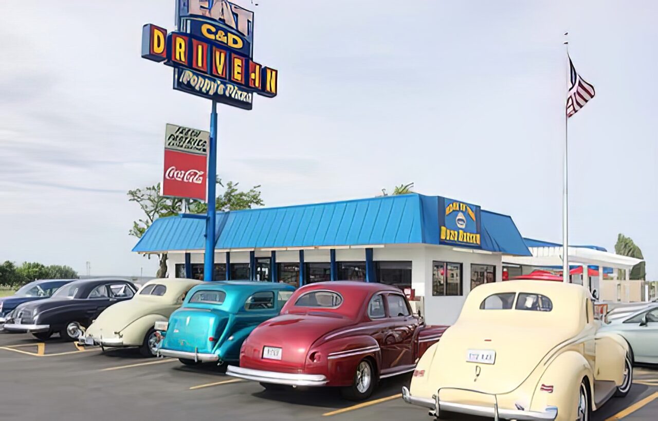 Locals Can't Get Enough Of This Remote Oregon Drive-In