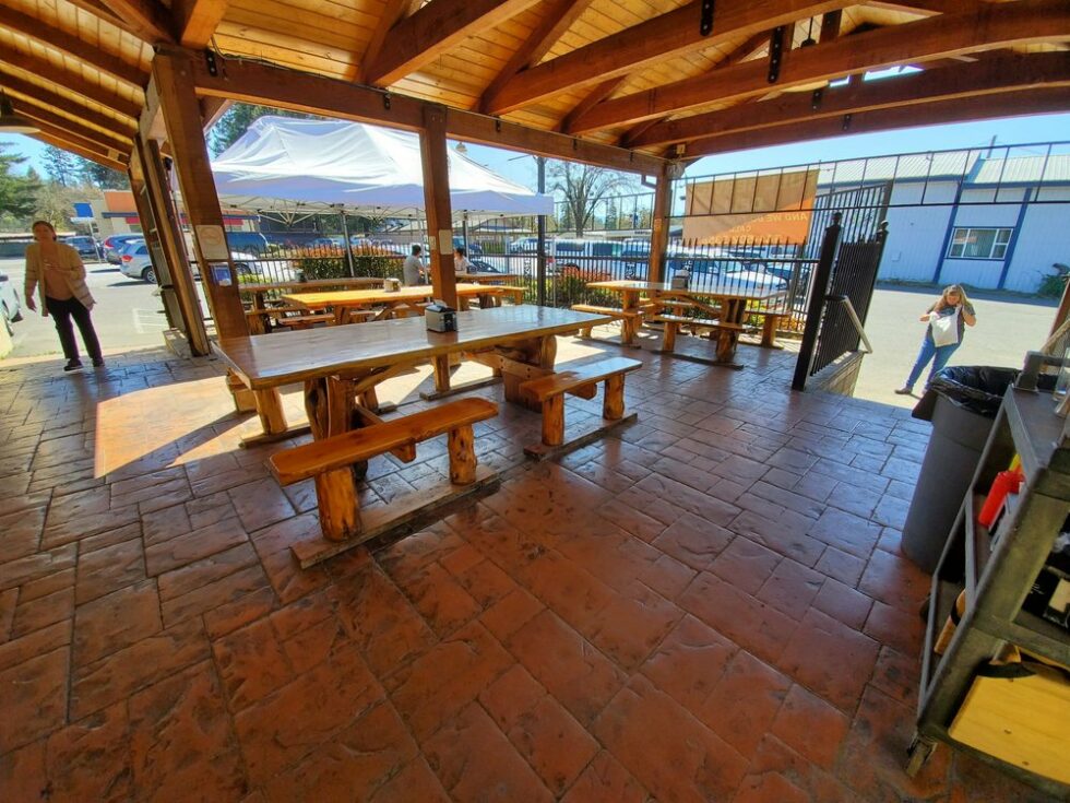 From Breakfast to Dinner This Family Owned Country Store in Oregon Has ...