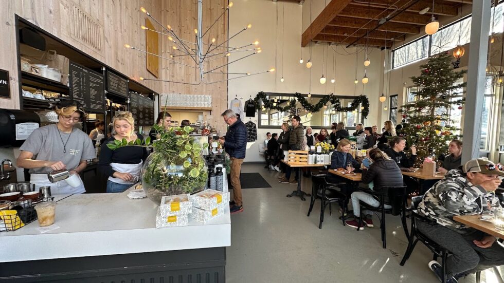 This Popular Oregon Café Is Famous for a Sweet Roll That Will Make Your ...