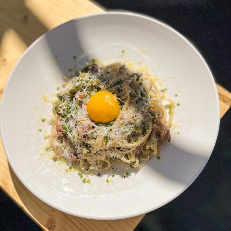 This Unpretentious Dundee Restaurant is a Hidden Gem in Oregon’s Wine ...