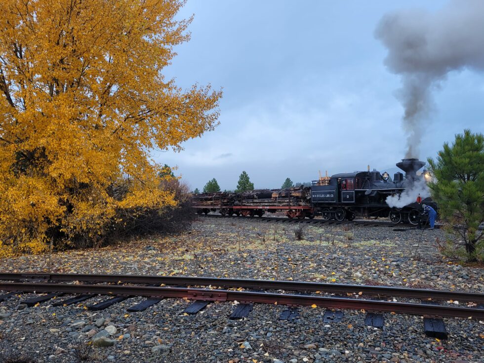 All Aboard! See Oregon’s Stunning Fall Colors on This Historic Train Ride