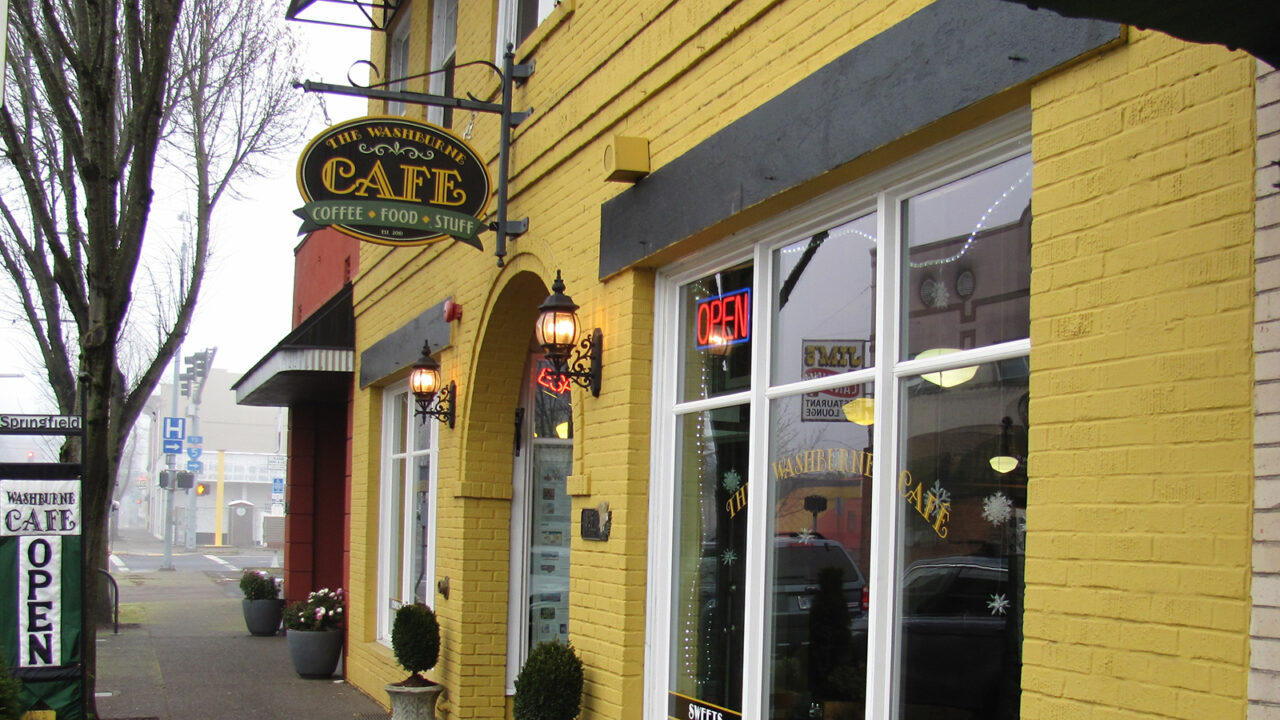 The Food At This Well-Known Cozy Oregon Cafe Is A Must For Every Foodie