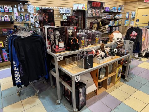 Oregon’s Last Sam Goody, One of Two Nationwide, Is Closing For Good