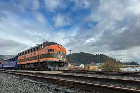 Ride This Coastal Train In Oregon For A Spring Break Adventure You’ll ...